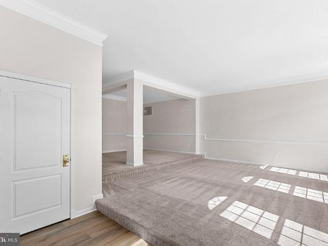 22511 Airmont Woods Terrace
