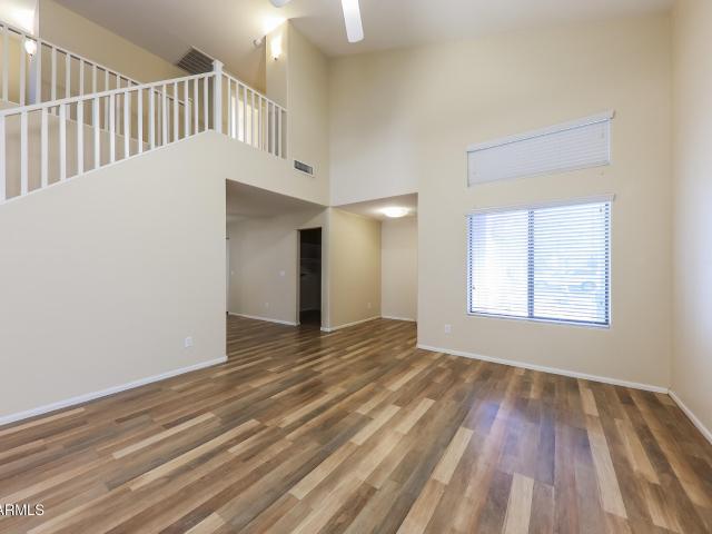 22512 n davis way