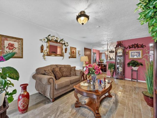 2251 Myrtlewood Drive