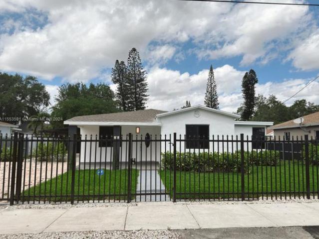 2251 NW 91st St, Miami, FL 33147
