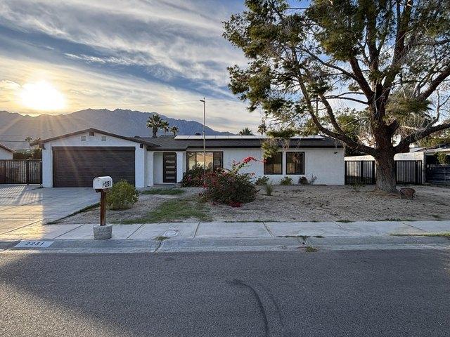 2251 N San Gorgonio Rd, Palm Springs, CA 92262