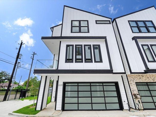 2251 Blalock Rd, Houston, TX 77080
