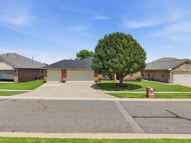 2251 Blue Jay Dr, Edmond, OK 73012