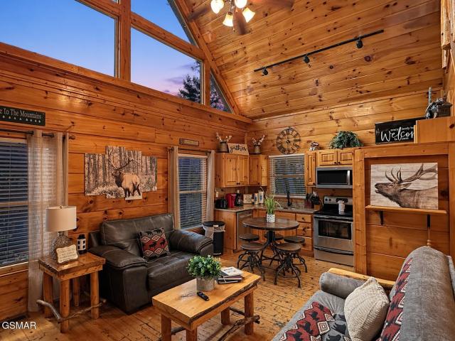 2251 Red Bud Road
