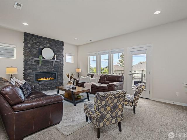 2251 st Drive SE