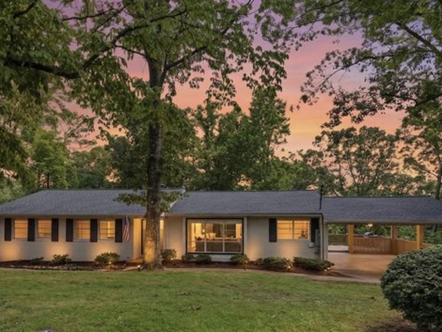 2251 Skyline Dr, Gainesville, GA 30501