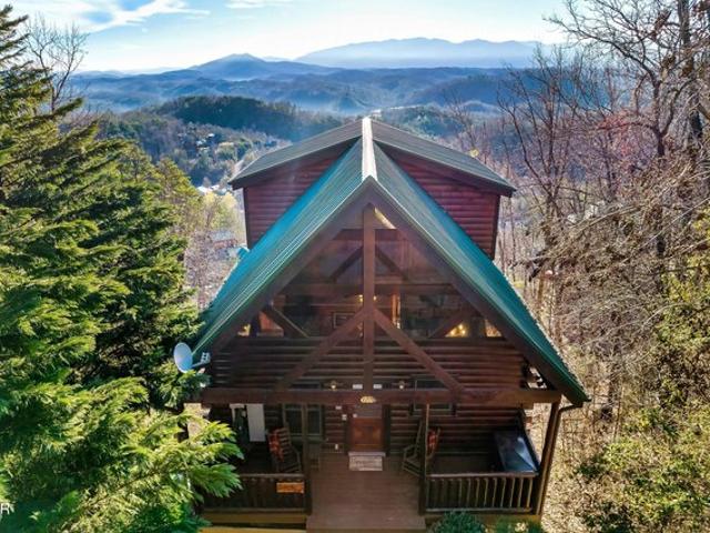 2251 Upper Middle Creek Rd Unit 12, Sevierville, TN 37876