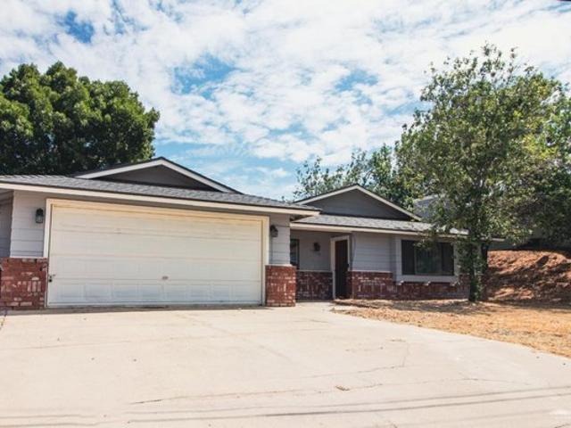 22520 Hill St, Tehachapi, CA 93561