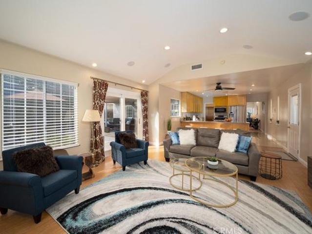 22522 Dolorosa St, Woodland Hills, CA 91367