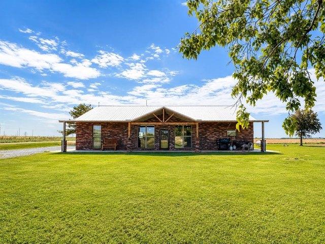 22526 E 1290 Rd, Rocky, OK 73661