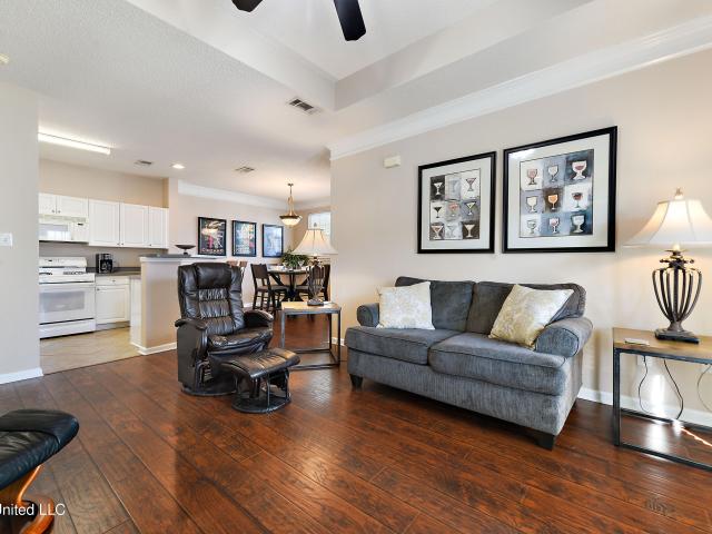 2252 Beach Drive # 1504