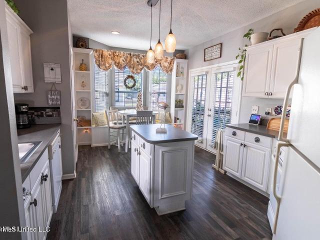 2252 Beach Drive