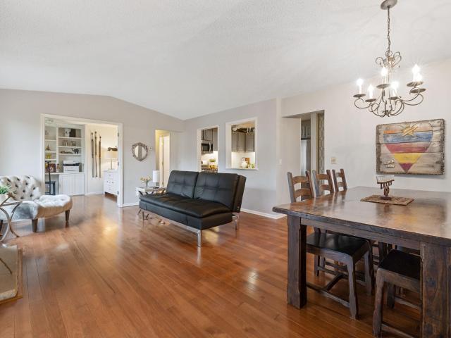 2252 Country Lane