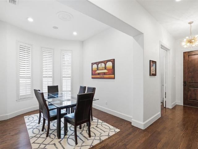 2252 Forest Hollow Park