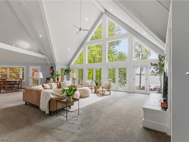 2252 Heston Drive