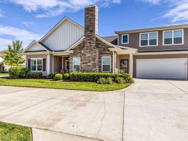 2252 Stonecenter Ln