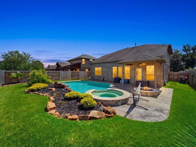 22538 Stillwater Valley Ln, Porter, TX 77365