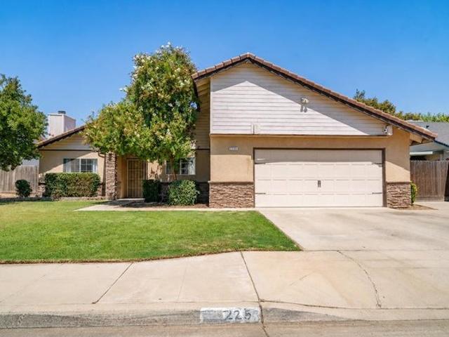 2253 Menlo Ave, Clovis, CA 93611