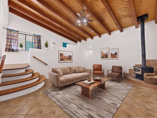 2253 Anb Ln Unit A, Santa Fe, NM 87507