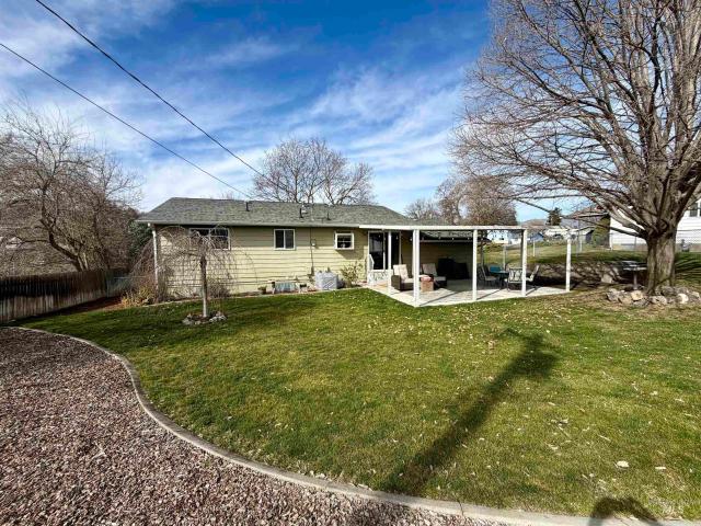 2253 Bellevue Drive