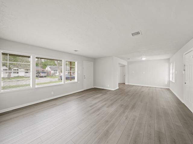 2253 Collier St, Houston, TX 77023 | MLS #54856 | Compass