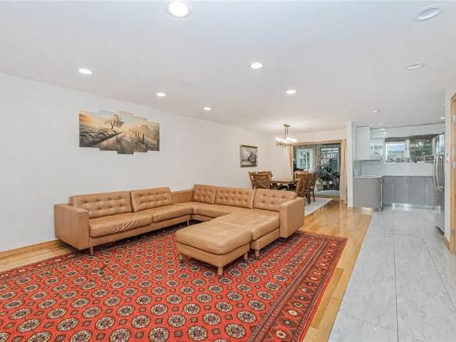 2253 East 29th Street