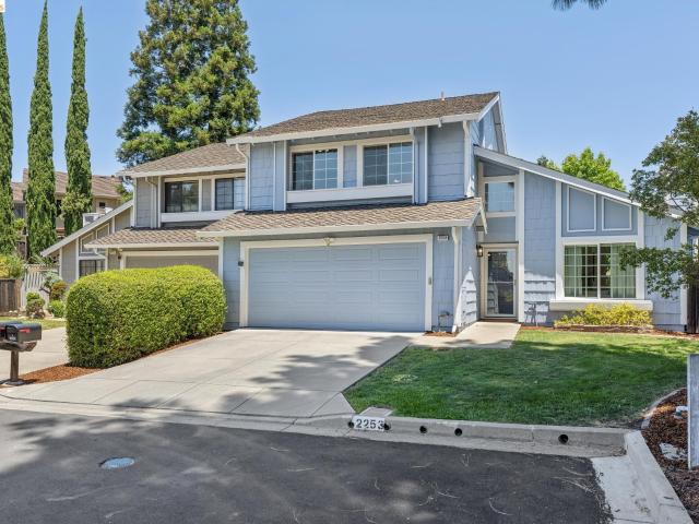 2253 Freshwater Court