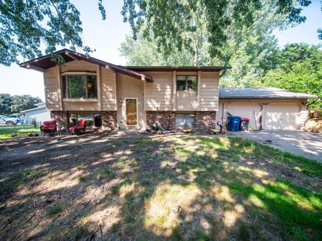 2253 Patch Cres, Red Wing, MN 55066