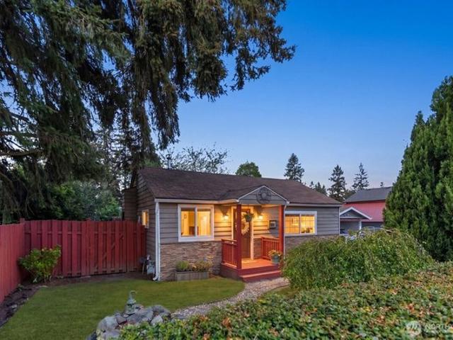 225 74th St SE, Everett, WA 98203