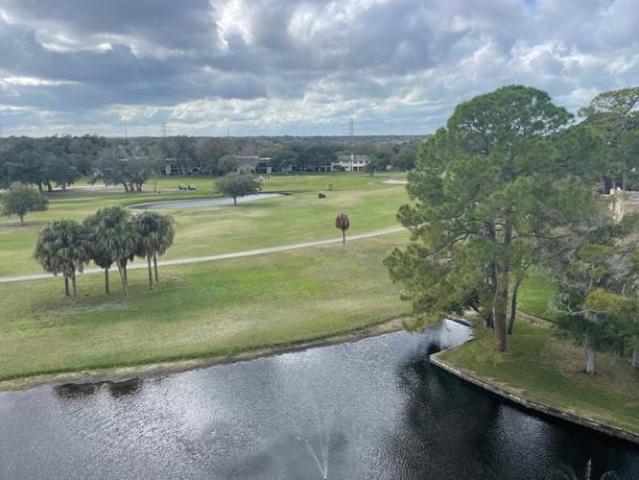 225 Country Club Dr #1609, Largo, FL 33771