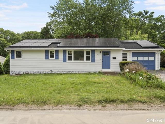 225 Courtland Ave, Waterbury, CT 06705