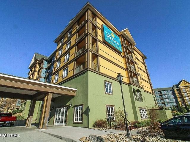 225 Collier Dr U 3406