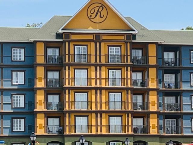 225 Collier Dr, Unit 2212, Sevierville, TN 37862 | MLS #1306 | Compass