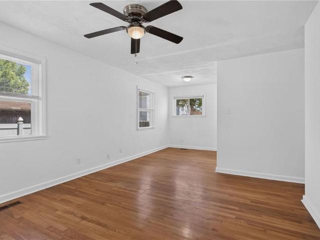 225 Castlewood RD