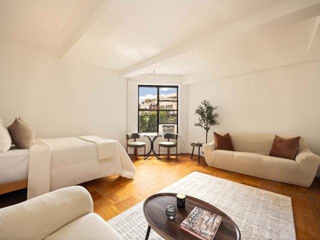 225 Central Park West, New York, NY