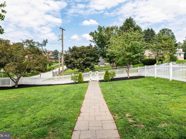 225 Church St