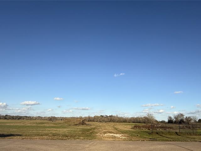 225 Cripple Creek Ln, Angleton, TX 77515 | MLS #12496 | Compass