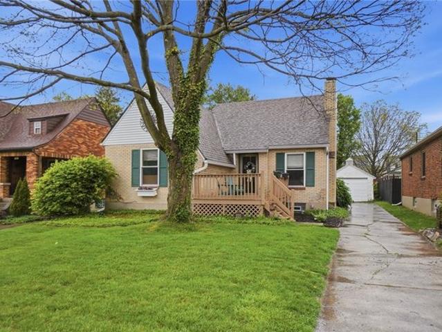 225 Cushing Ave, Kettering, OH 45429