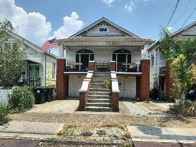 225 Alix St