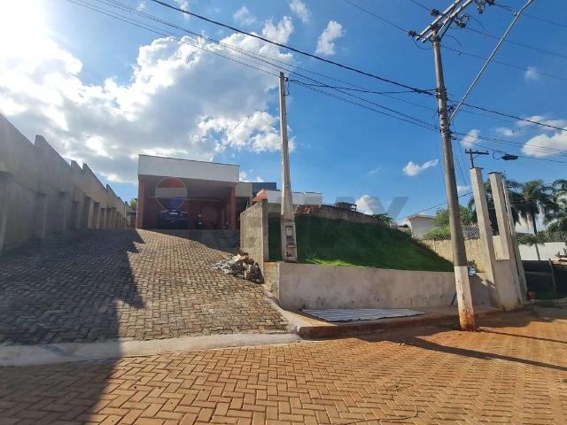 225 Área Útil Casa de Condomínio Alugar, 4 Dormitórios localizado em Rua Leopoldo Caruso, 2616, Monte Belo, Santo Antônio de Posse, São Paulo, 13833322 | Brasil
