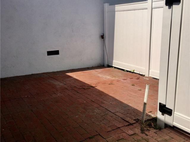 225 Avenida Santa Barbara F