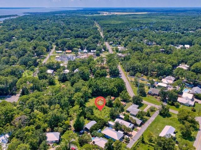 225 Avenue B, Apalachicola, FL 32320