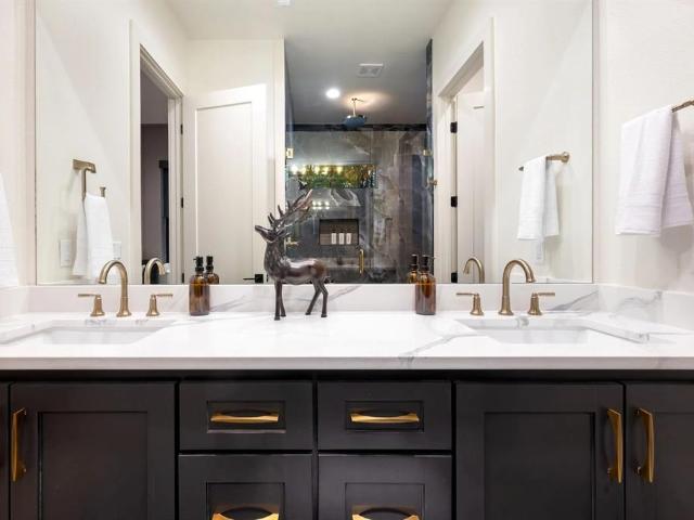 225 Boulder Creek