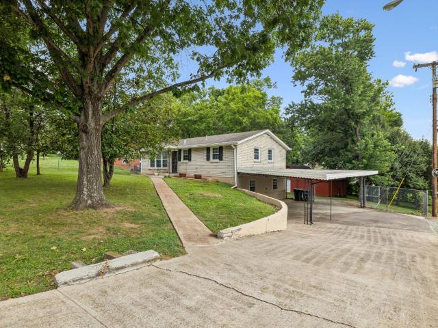 225 Bonnafield Dr