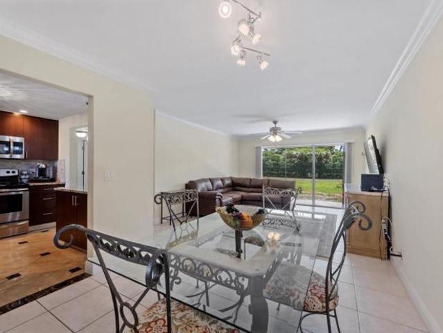 225 Bonnie Blvd #110, Palm Springs, FL 33461