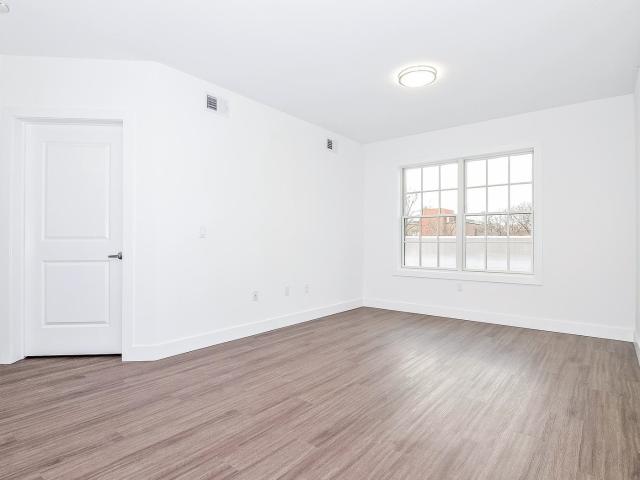 225 Bay St # 505