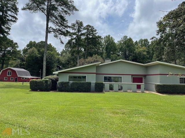 225 Banks Rd, Fayetteville, GA 30214