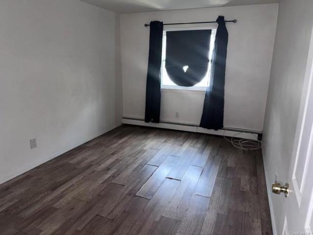 225 Beach 19th St, Far Rockaway, NY 11691