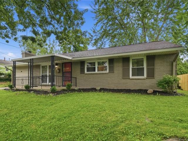 225 Beam Dr, Franklin, OH 45005