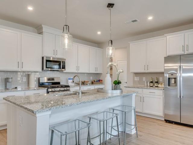 225 Bellflower Ln, Anderson, SC 29625